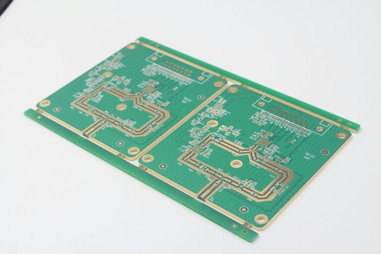 Choosing the Right PCB: A Comprehensive Guide to PTFE vs. FR4